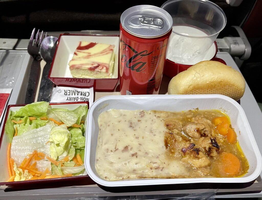 Inflight Dining, from Design to Seatback Tray - Me gusta volar