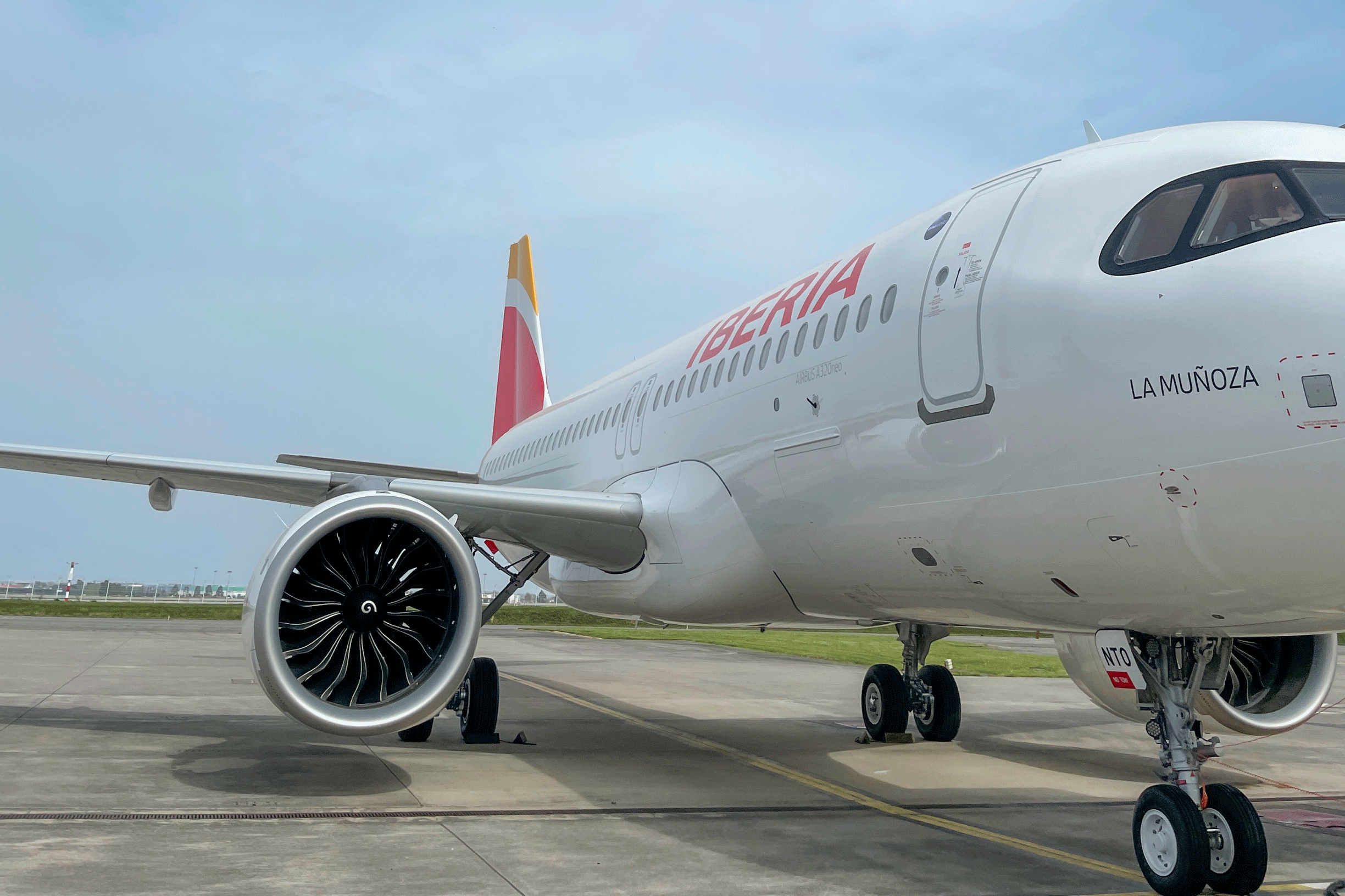 Avgeek Alert: What Does an Aircraft's Power Transfer Unit Do? - Me ...