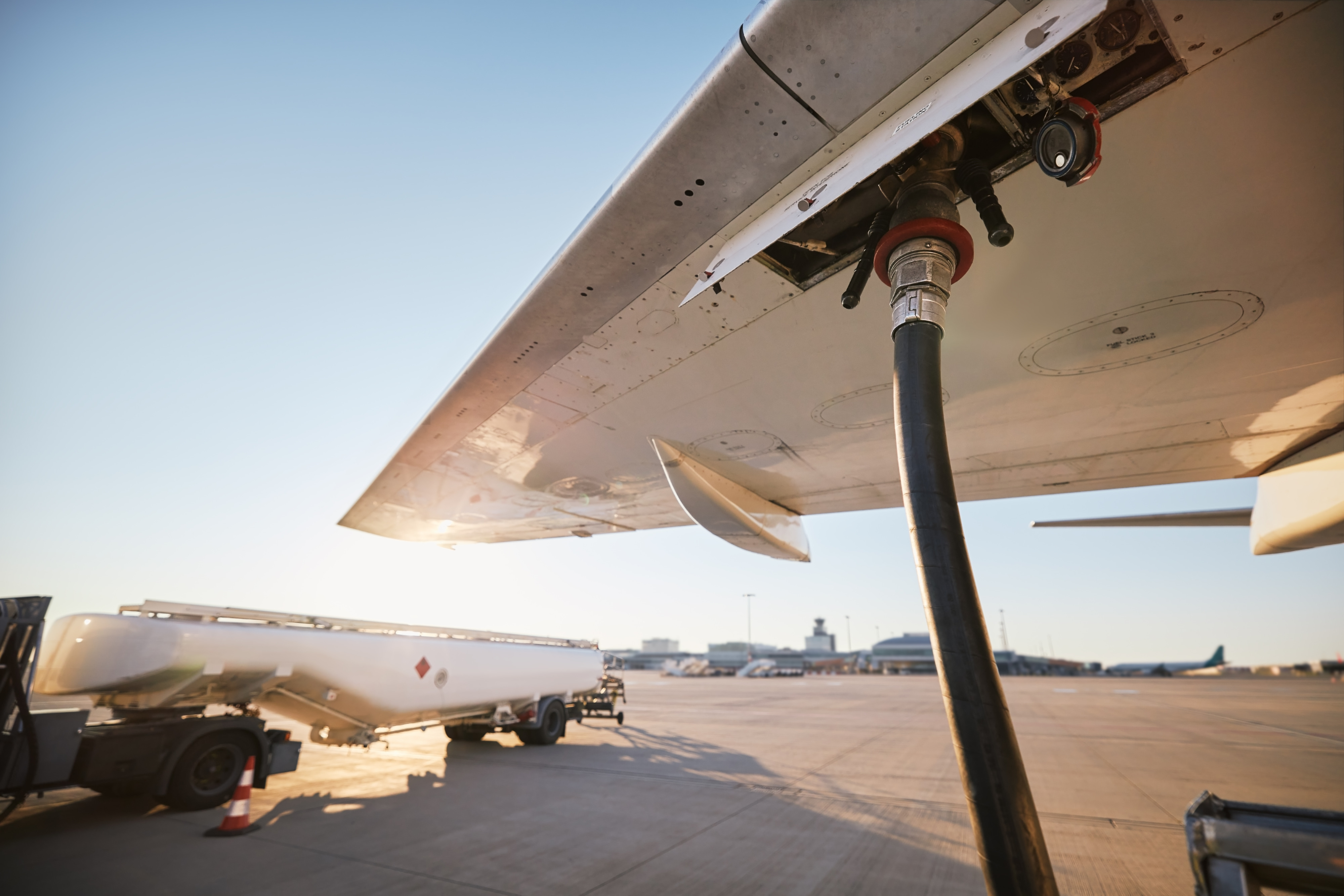 Avgeek Alert: Why an Aircraft's Fuel Is Stored in its Wings - Me gusta ...