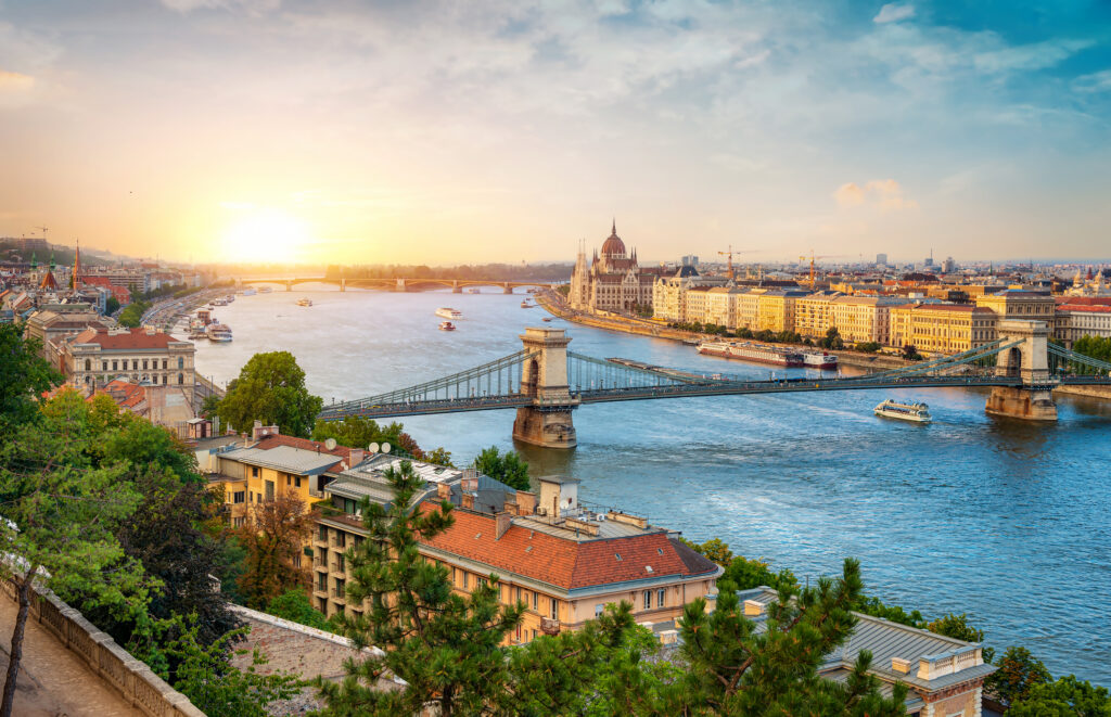 5 of Budapest´s Most Beautiful and Interesting Neighbourhoods - Me ...