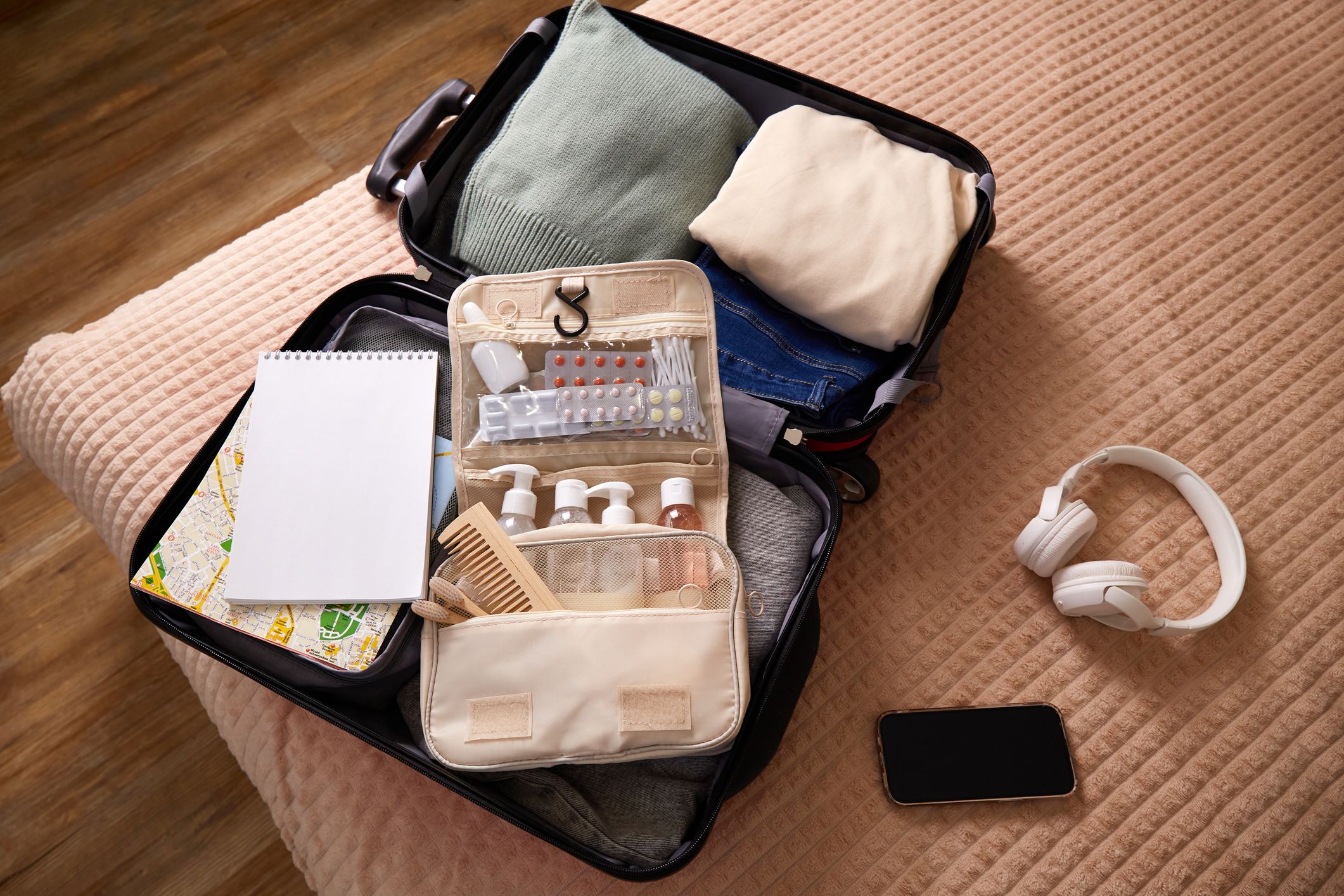What You Need to Know When Traveling with Medication - Me gusta volar